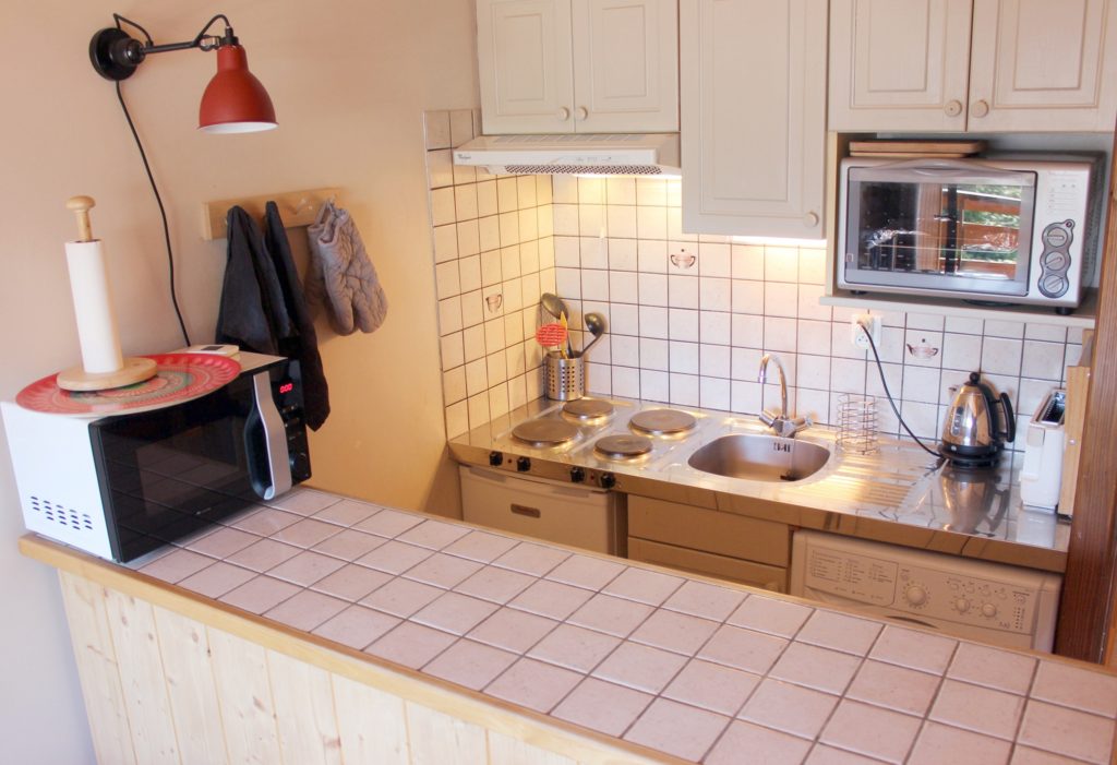 picasso kitchen - Utopia Holiday ExperiencesUtopia Holiday Experiences